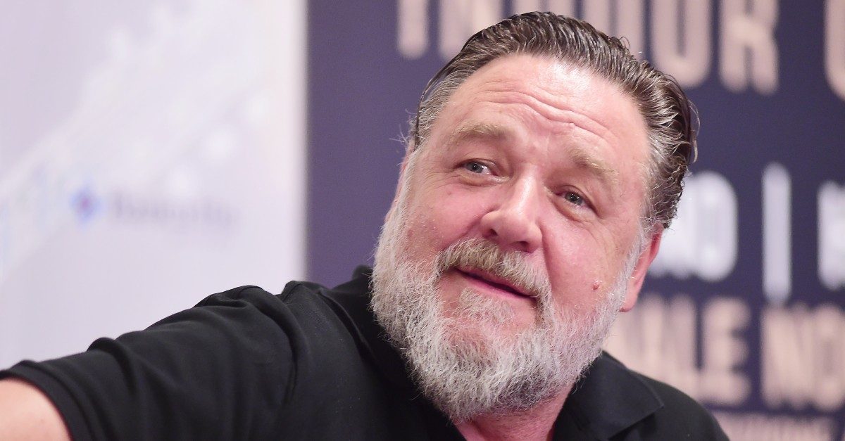 Russell Crowe oggi: Sanremo, le origini italiane ad Ascoli | Radio Deejay