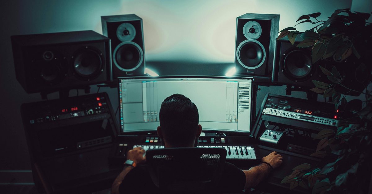 ⁠Speedrunning: come funziona il trend musicale di TikTok? | m2o Radio